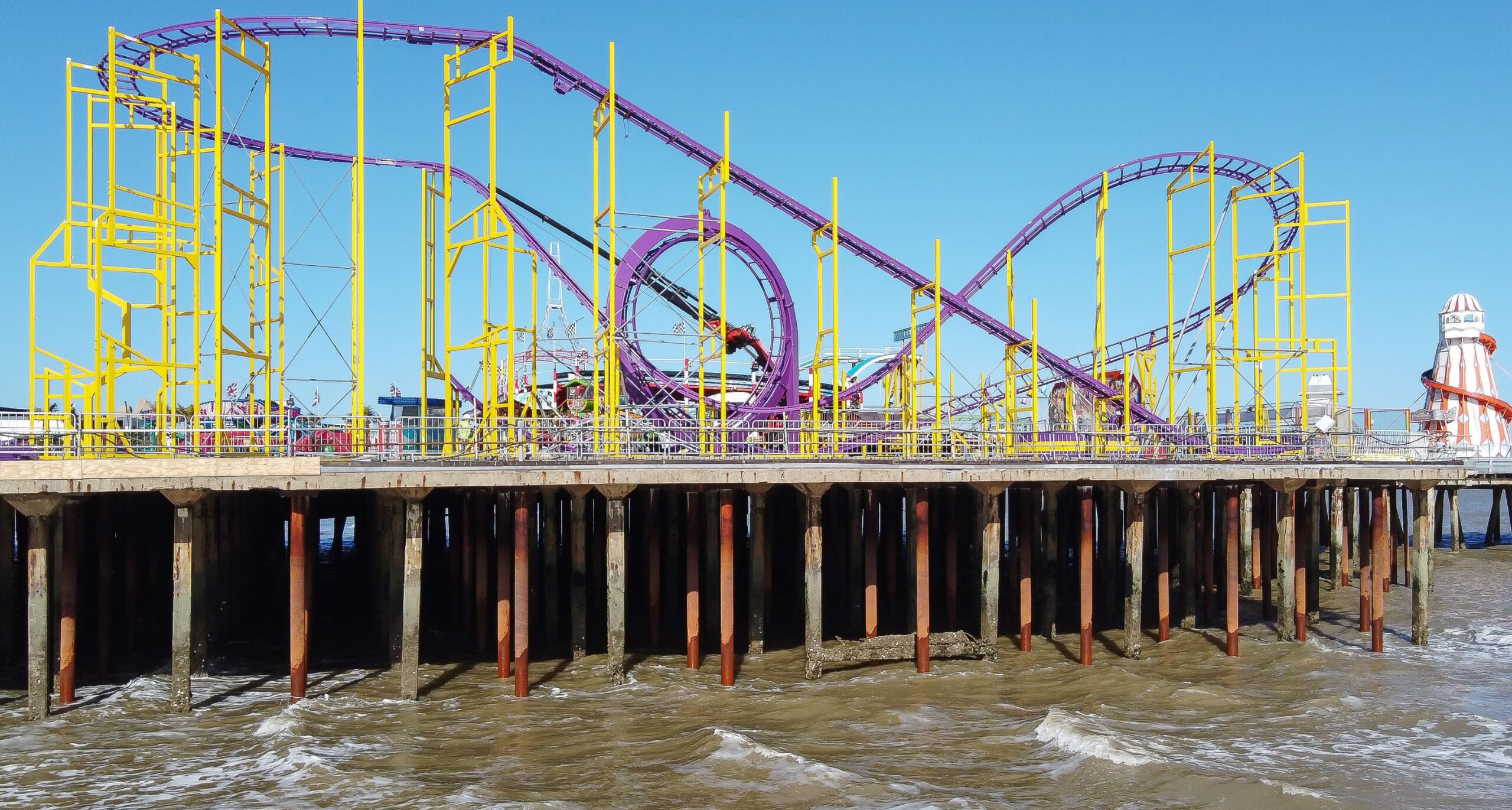Two injured in incident at pier - Clacton Pier
